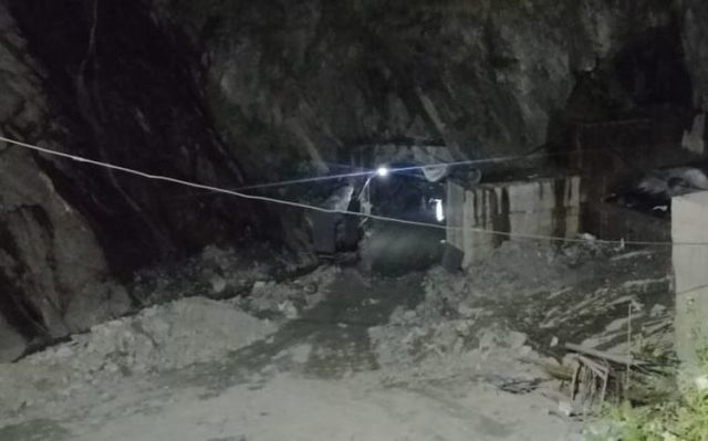 Under construction Tunnel collapses in Kullu district, five labourers ...