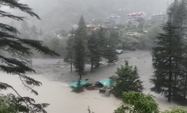 One dead, four missing due to flash flood in Kullu district